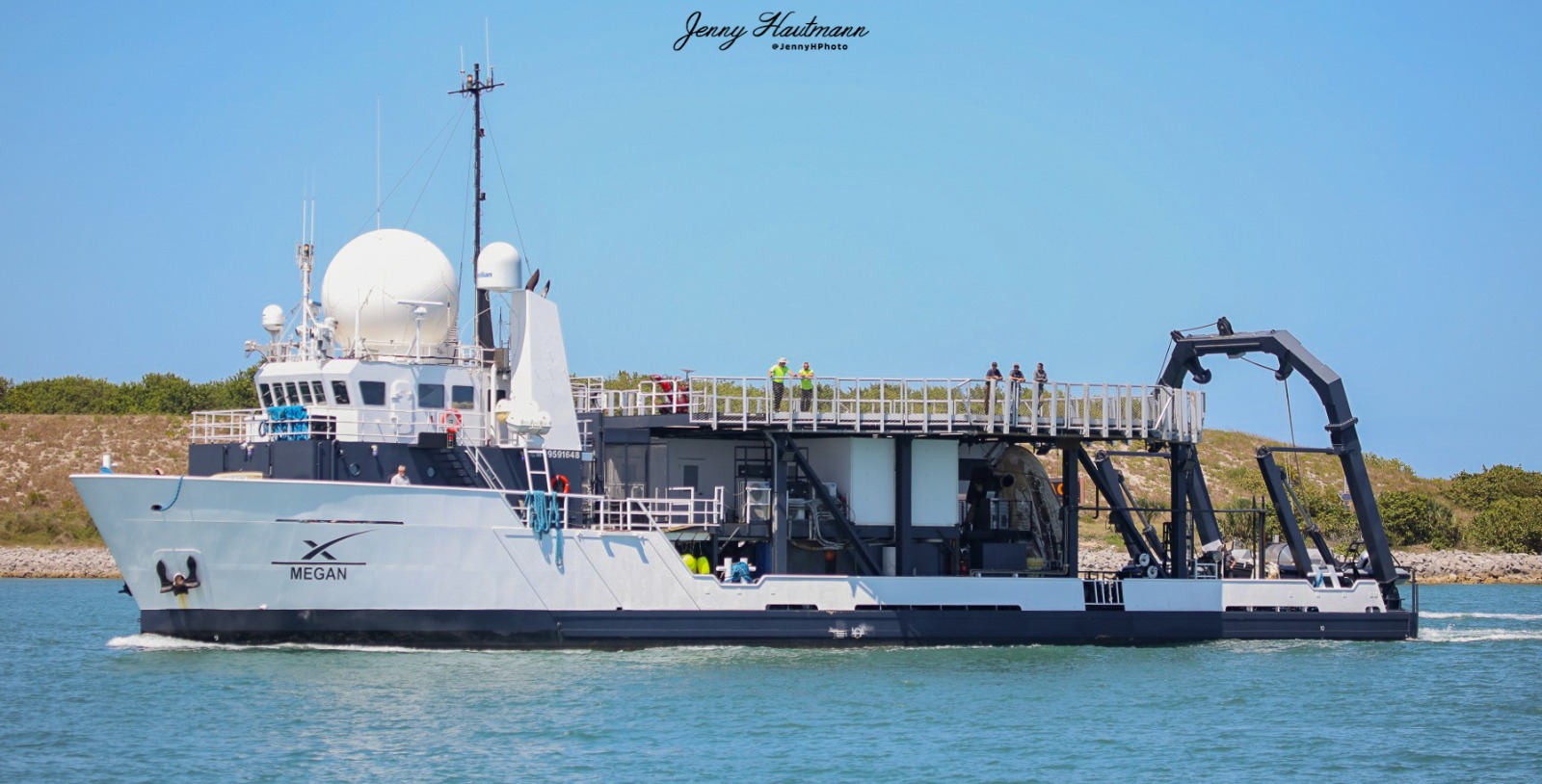 Megan - SpaceX Dragon Recovery Ship | spaceOFFSHORE